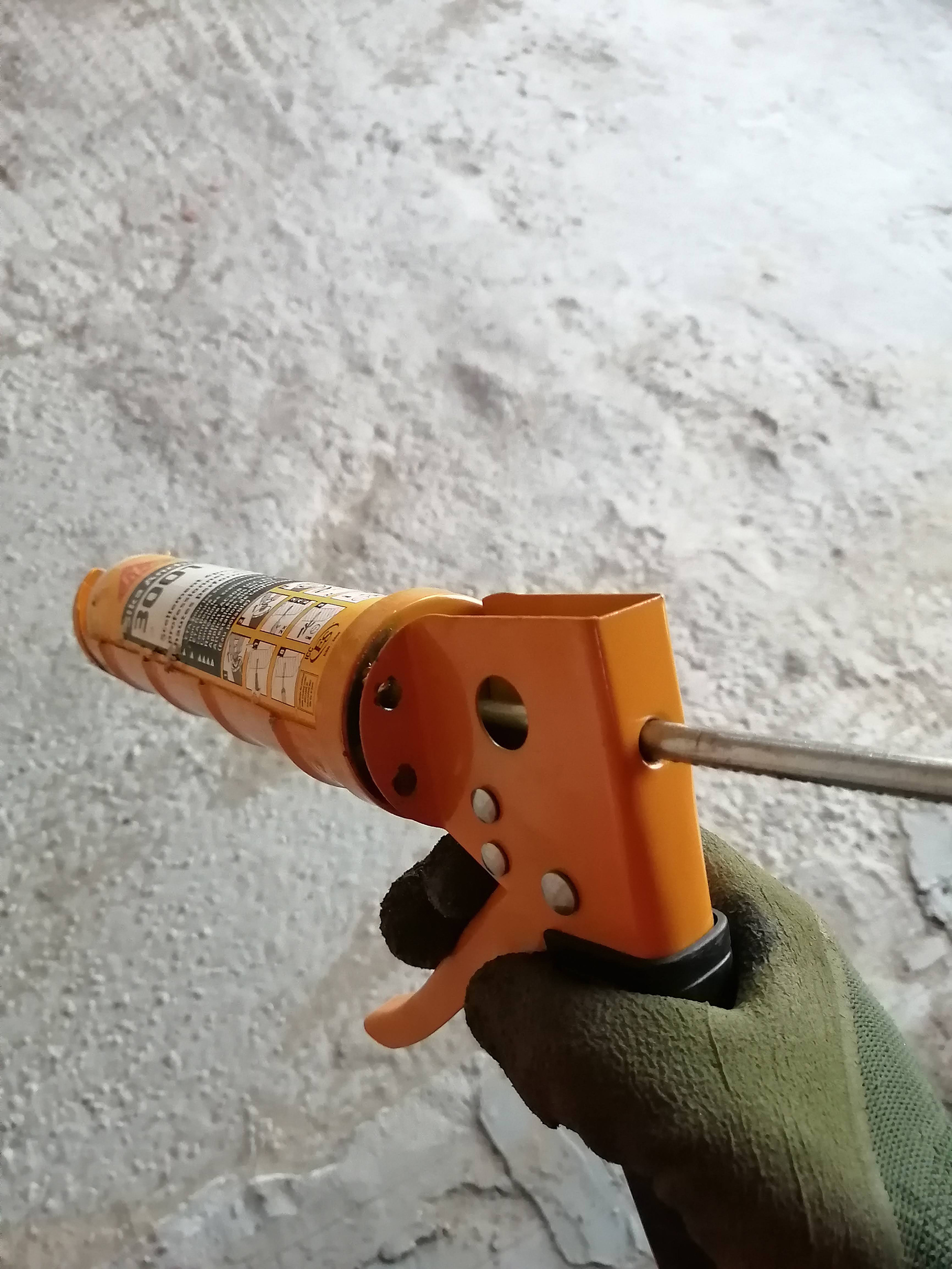 Cinq étapes de scellement de fers à béton - Face-Pro